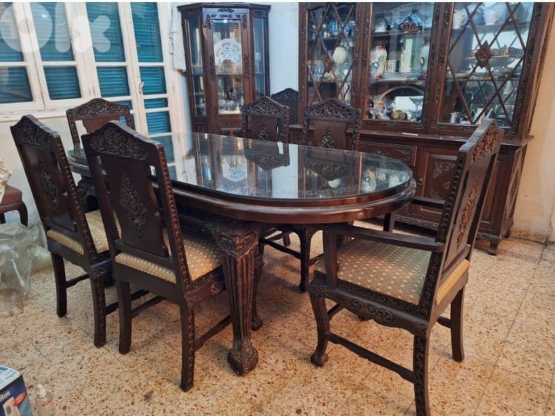 complete dining table and 8 chairs (2armchairs) 2 showcases - Dining ...